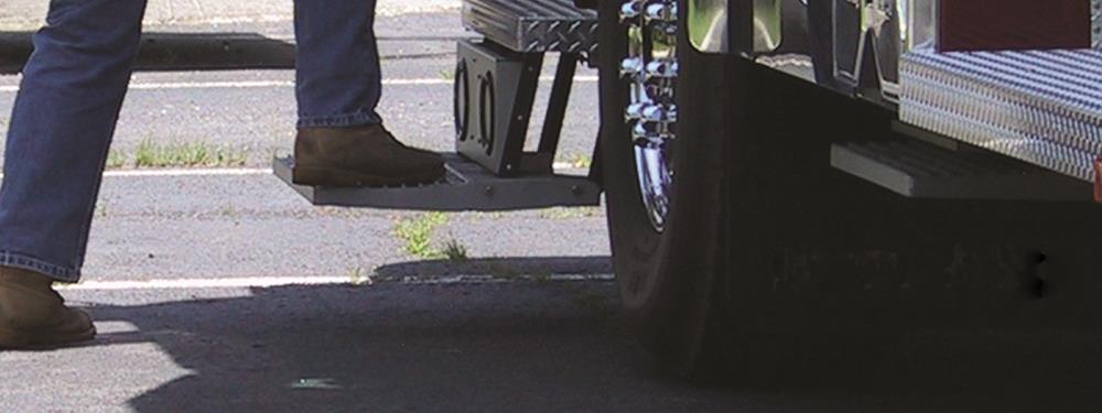 Ziamatic Corporation » Retractable Vehicle Step – 10-1/2″ Drop